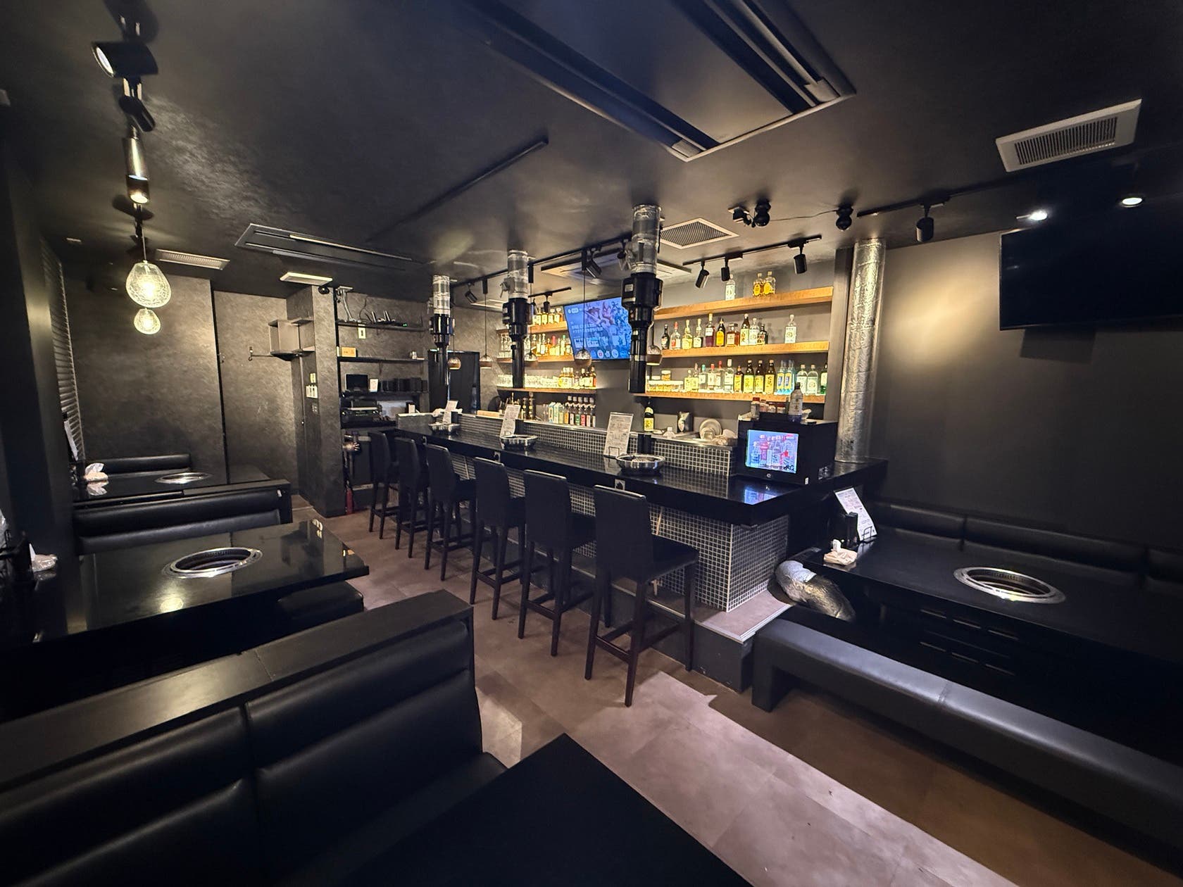 【飲み放題付き・ロースター・排煙ダクトあり】室内BBQのできるパーティスペースの写真1