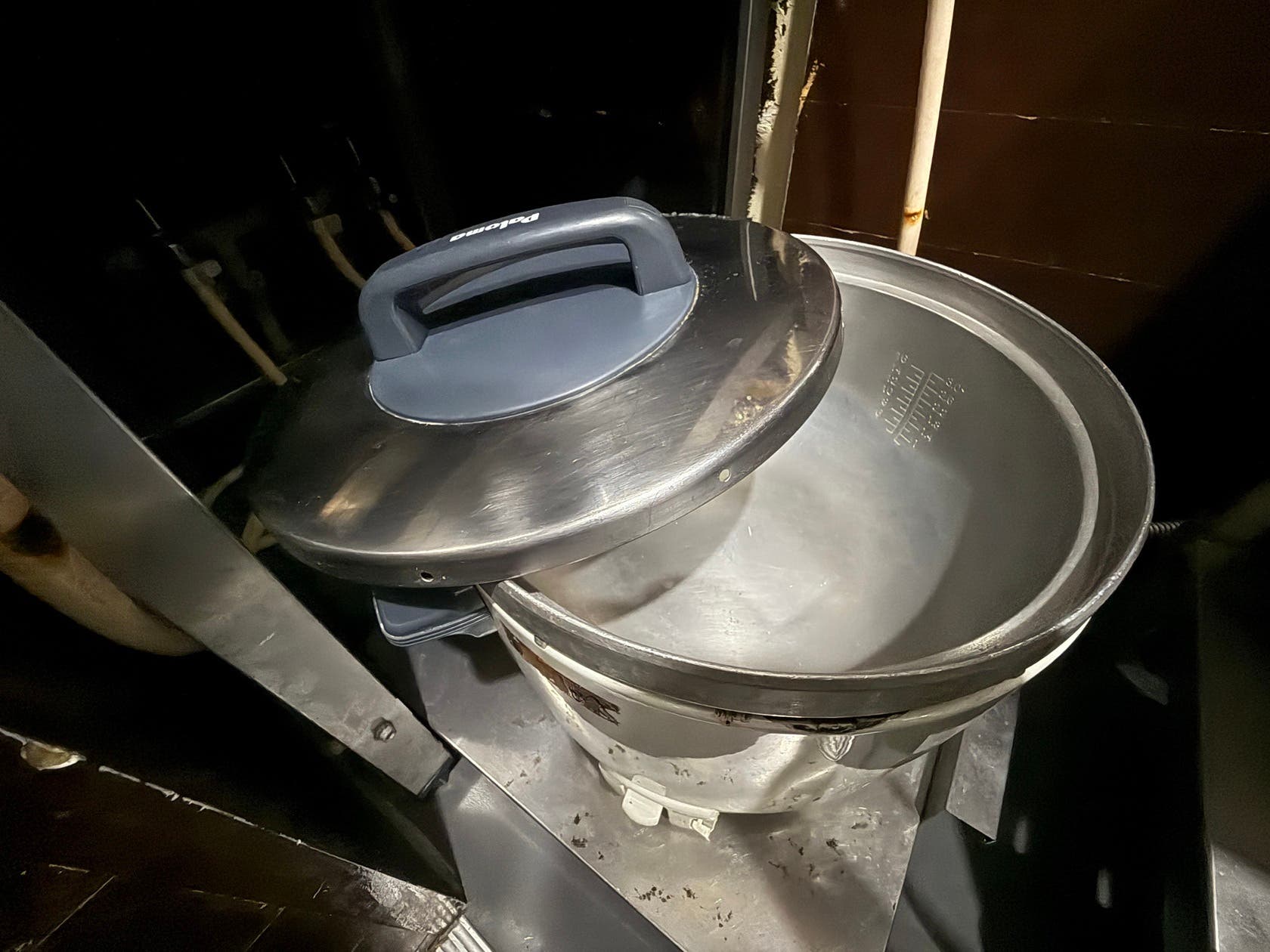 【飲み放題付き・ロースター・排煙ダクトあり】室内BBQのできるパーティスペースの写真9