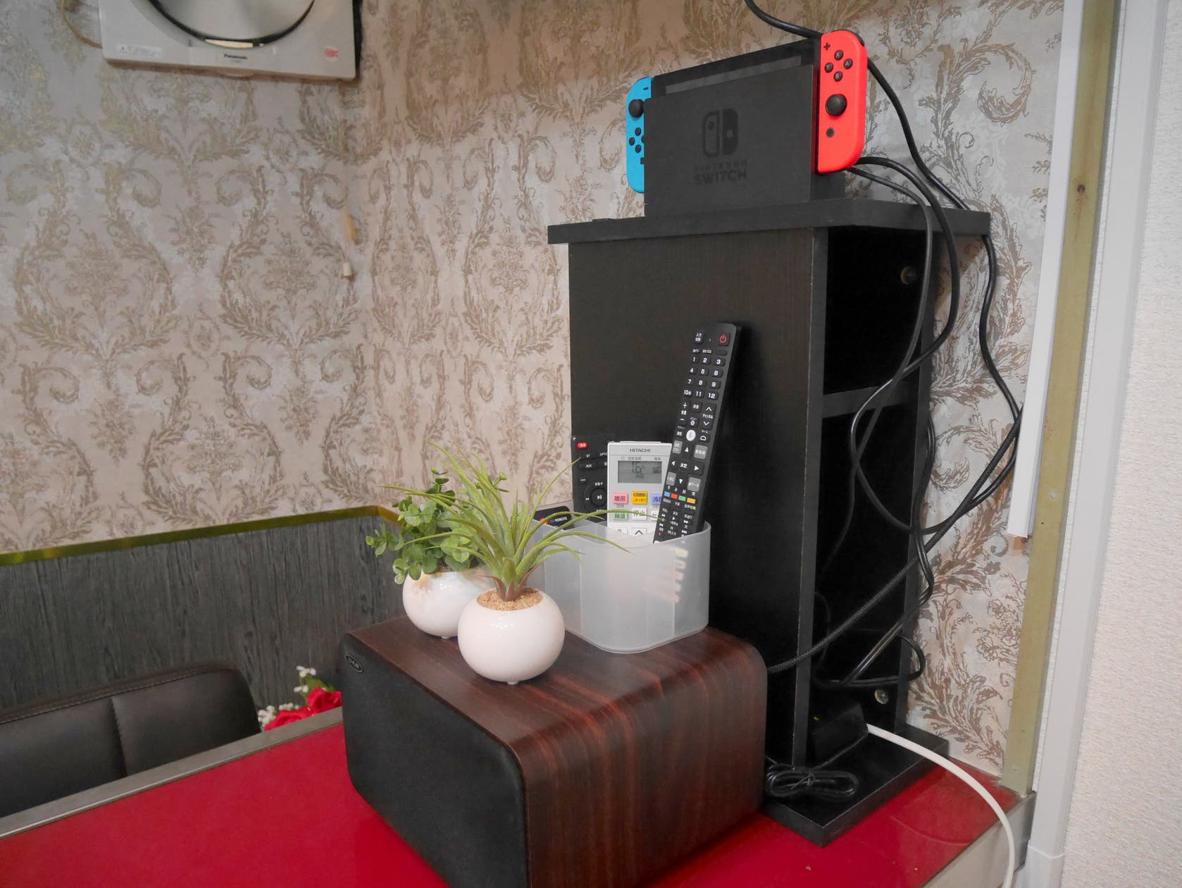 天下茶屋駅から徒歩8分！10名様着席可！カラオケ、ゲーム、バー、料理などパーティに最適☆彡の写真9