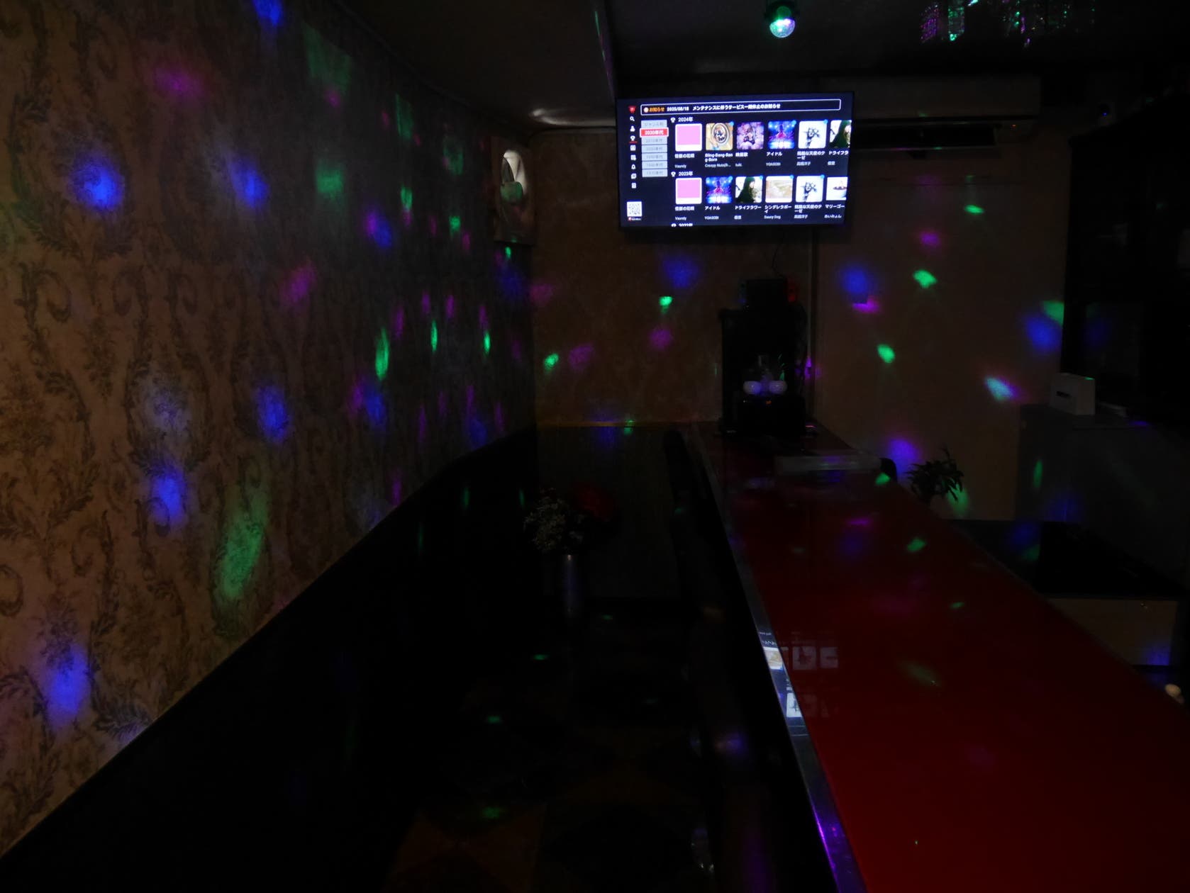 天下茶屋駅から徒歩8分！10名様着席可！カラオケ、ゲーム、バー、料理などパーティに最適☆彡の写真7