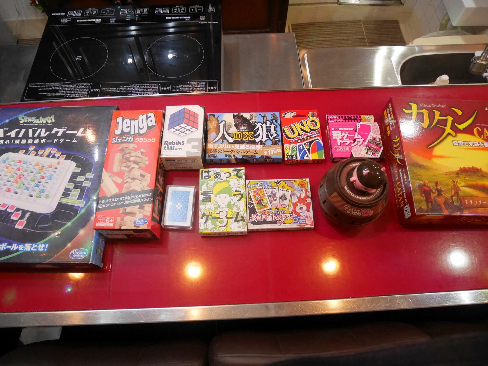 天下茶屋駅から徒歩8分！10名様着席可！カラオケ、ゲーム、バー、料理などパーティに最適☆彡の写真10