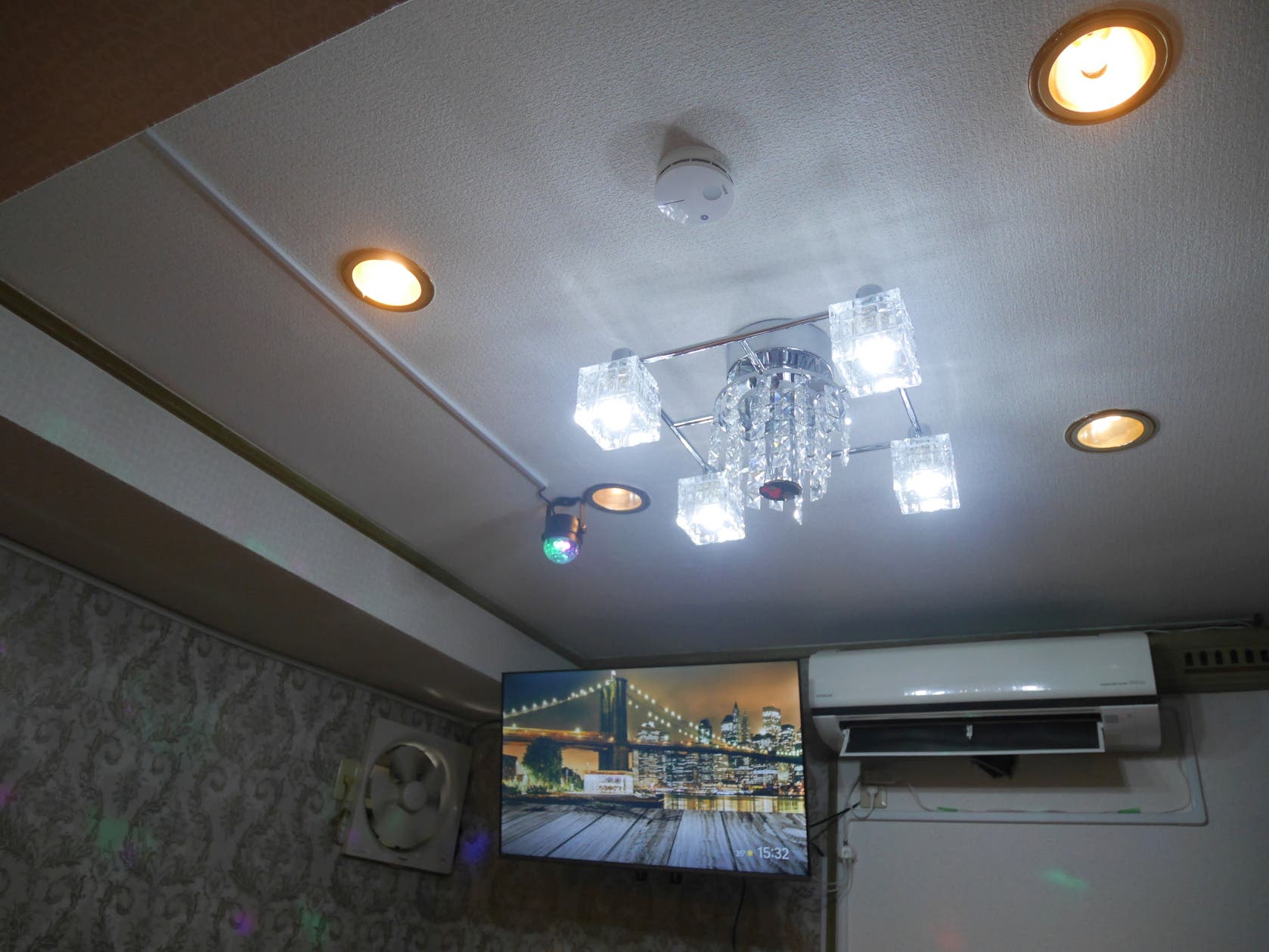 天下茶屋駅から徒歩8分！10名様着席可！カラオケ、ゲーム、バー、料理などパーティに最適☆彡の写真22