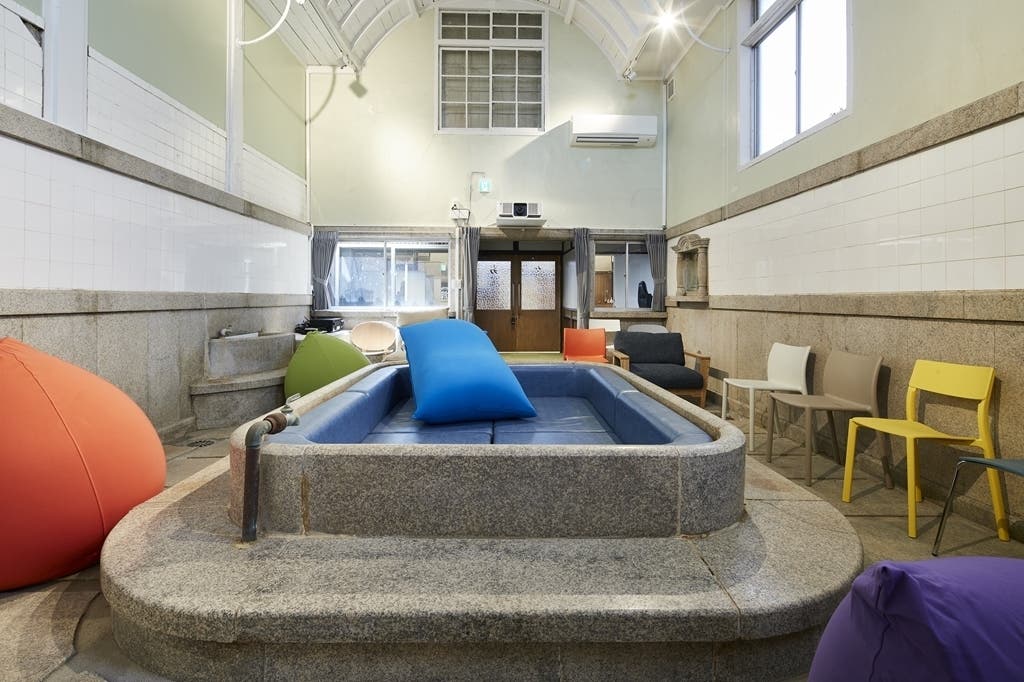 【関西空港駅から2駅】元銭湯の空間で鑑賞会やパーティーしませんか？の写真3