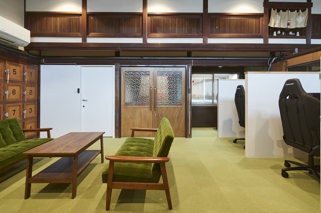 【関西空港駅から2駅】元銭湯のレトロな空間で打合せ・会議に最適なスペース！の写真1