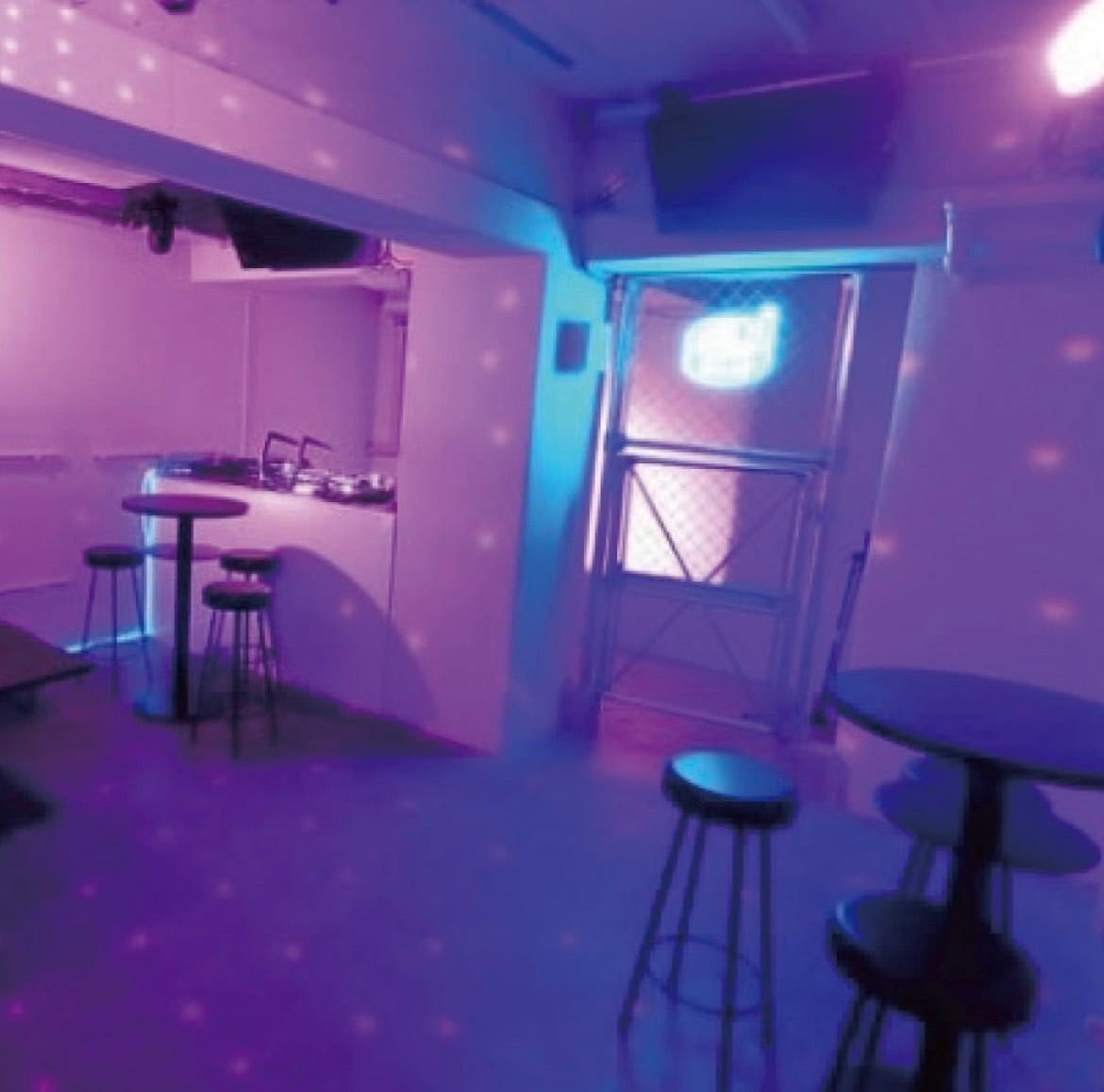 なんば駅から徒歩5分のミュージックバーの写真7