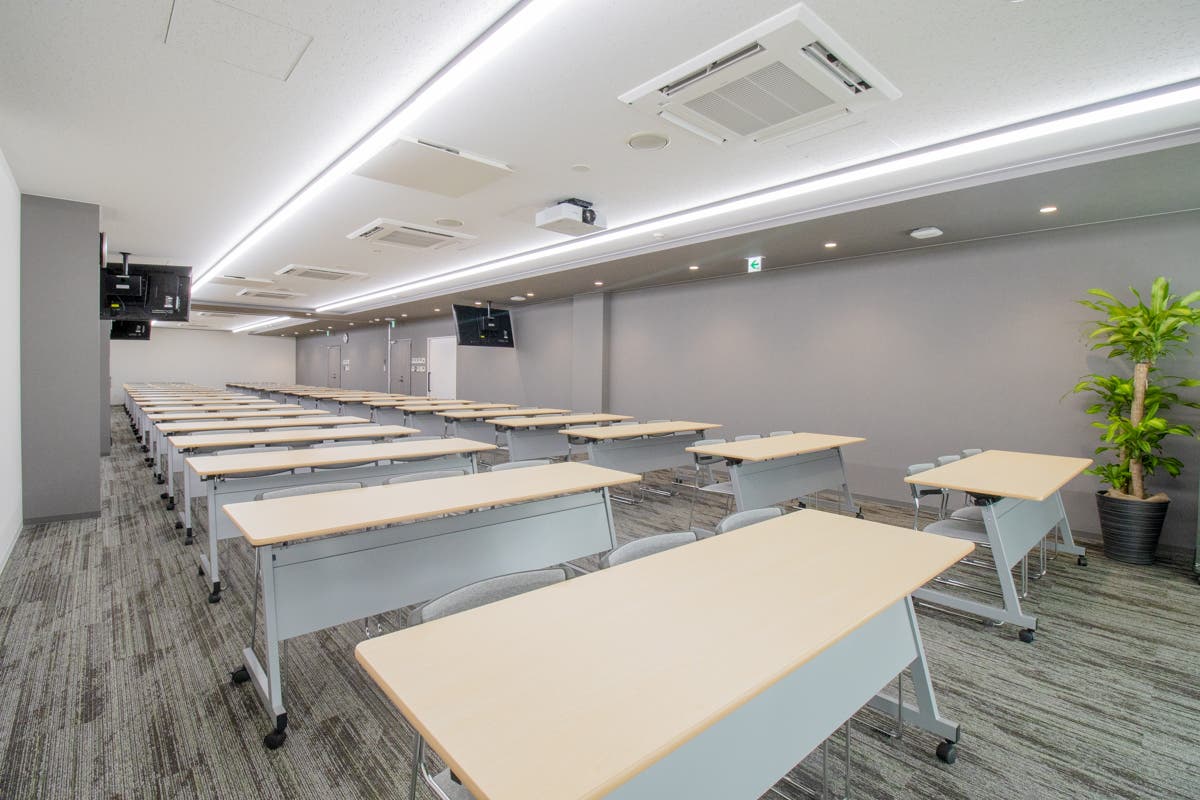 【博多駅2分！定員102名】プロジェクター・WiFi・マイク！ふれあい貸し会議室Premium トヨタレンタリース博多駅前A+Bの写真6