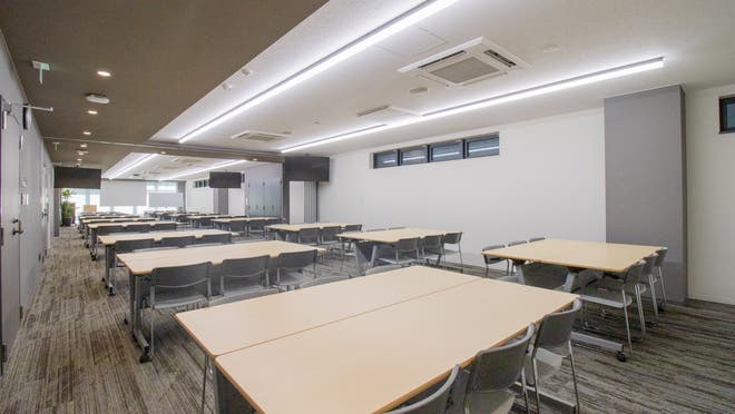 【博多駅2分!定員102名】プロジェクター・WiFi・マイク!ふれあい貸し会議室Premium トヨタレンタリース博多駅前A+Bの写真8