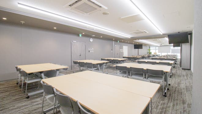 【博多駅2分!定員102名】プロジェクター・WiFi・マイク!ふれあい貸し会議室Premium トヨタレンタリース博多駅前A+Bの写真9