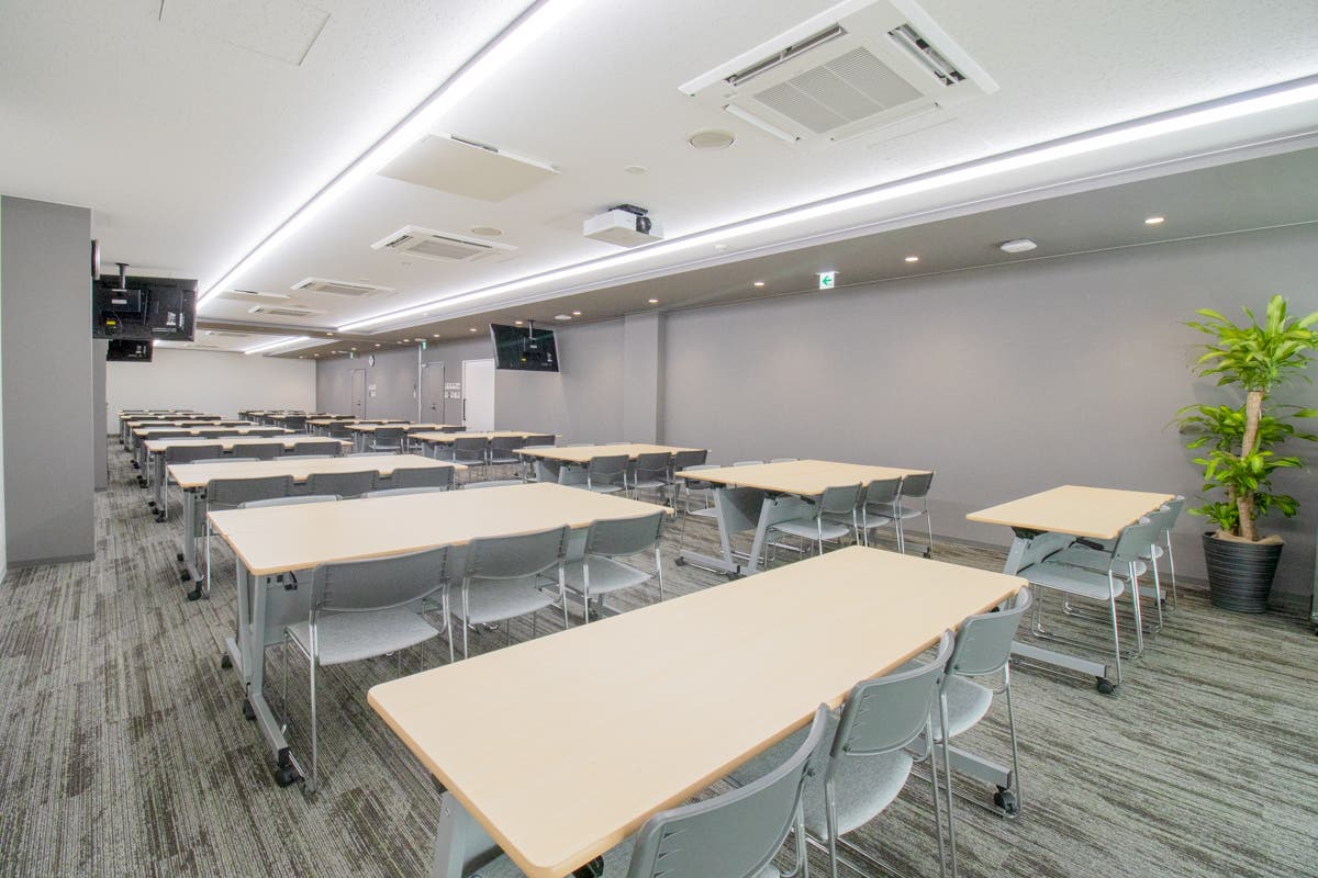 【博多駅2分！定員102名】プロジェクター・WiFi・マイク！ふれあい貸し会議室Premium トヨタレンタリース博多駅前A+Bの写真12