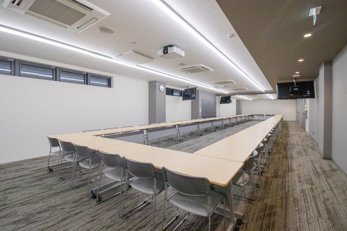 【博多駅2分！定員102名】プロジェクター・WiFi・マイク！ふれあい貸し会議室Premium トヨタレンタリース博多駅前A+Bの写真16