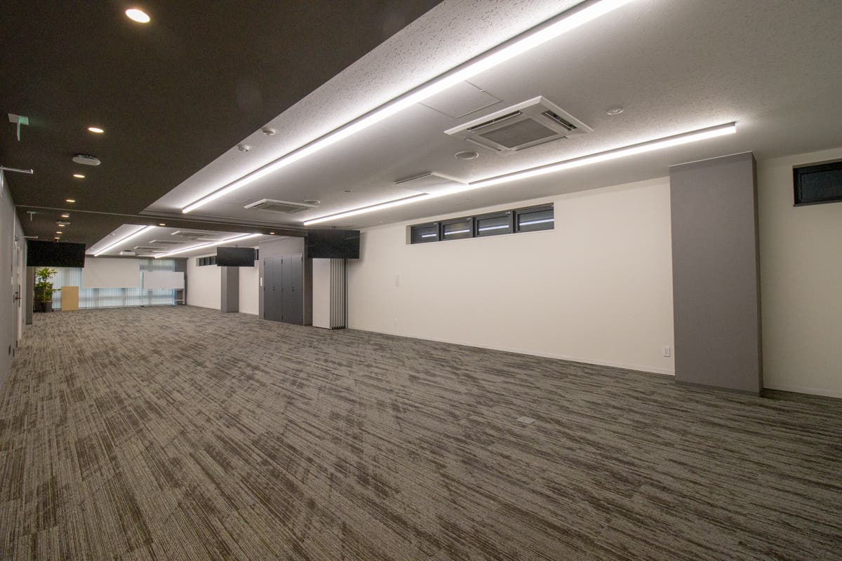 【博多駅2分！定員102名】プロジェクター・WiFi・マイク！ふれあい貸し会議室Premium トヨタレンタリース博多駅前A+Bの写真22