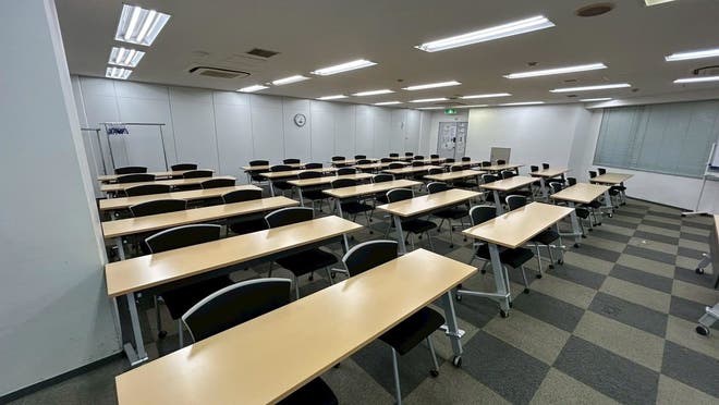 5階L会議室【水道橋駅 6分】72名着席可能!会議・セミナーに最適な会議室☆無料Wi-Fiあり!の写真2