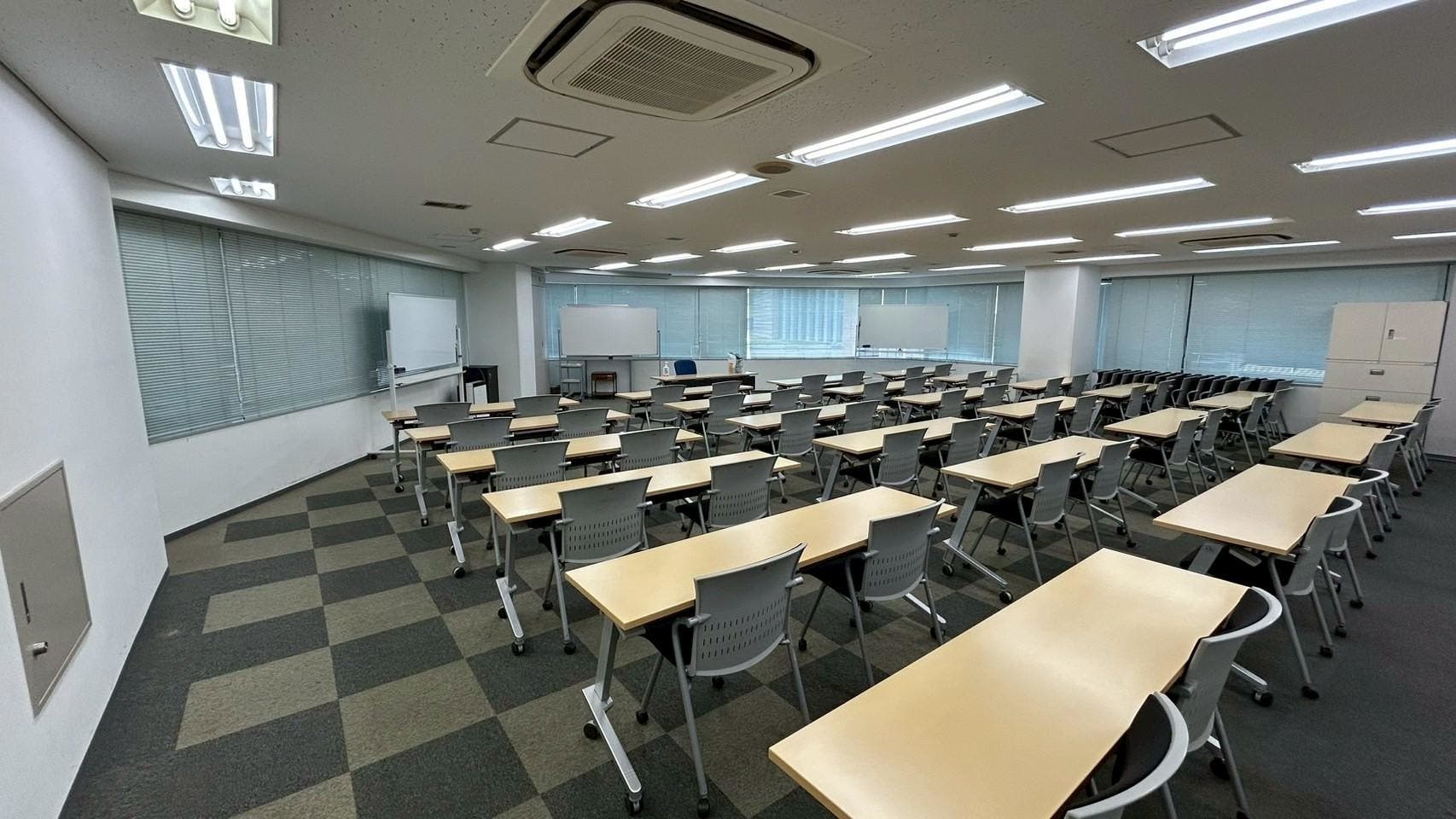 5階L会議室【水道橋駅 6分】72名着席可能！会議・セミナーに最適な会議室☆無料Wi-Fiあり！の写真5