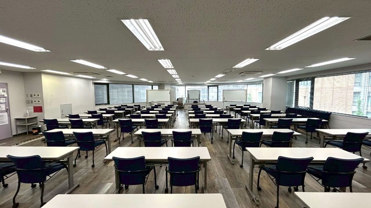 4階XL会議室【水道橋駅 6分】100名着席可能！会議・セミナーに最適な会議室☆無料Wi-Fiあり！の写真3