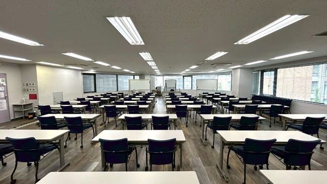 4階XL会議室【水道橋駅 6分】100名着席可能!会議・セミナーに最適な会議室☆無料Wi-Fiあり!の写真3