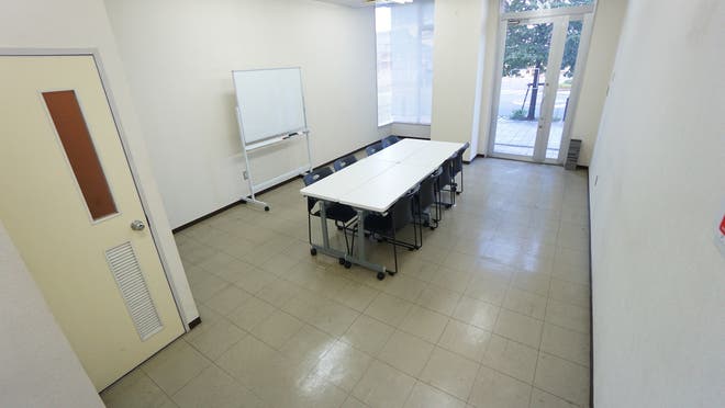 <ヴェルミ106貸会議室>大雄山駅徒歩1分🚃完全個室✨Wi-Fi📶プロジェクター🎥会議/商談/ワークショップの写真1