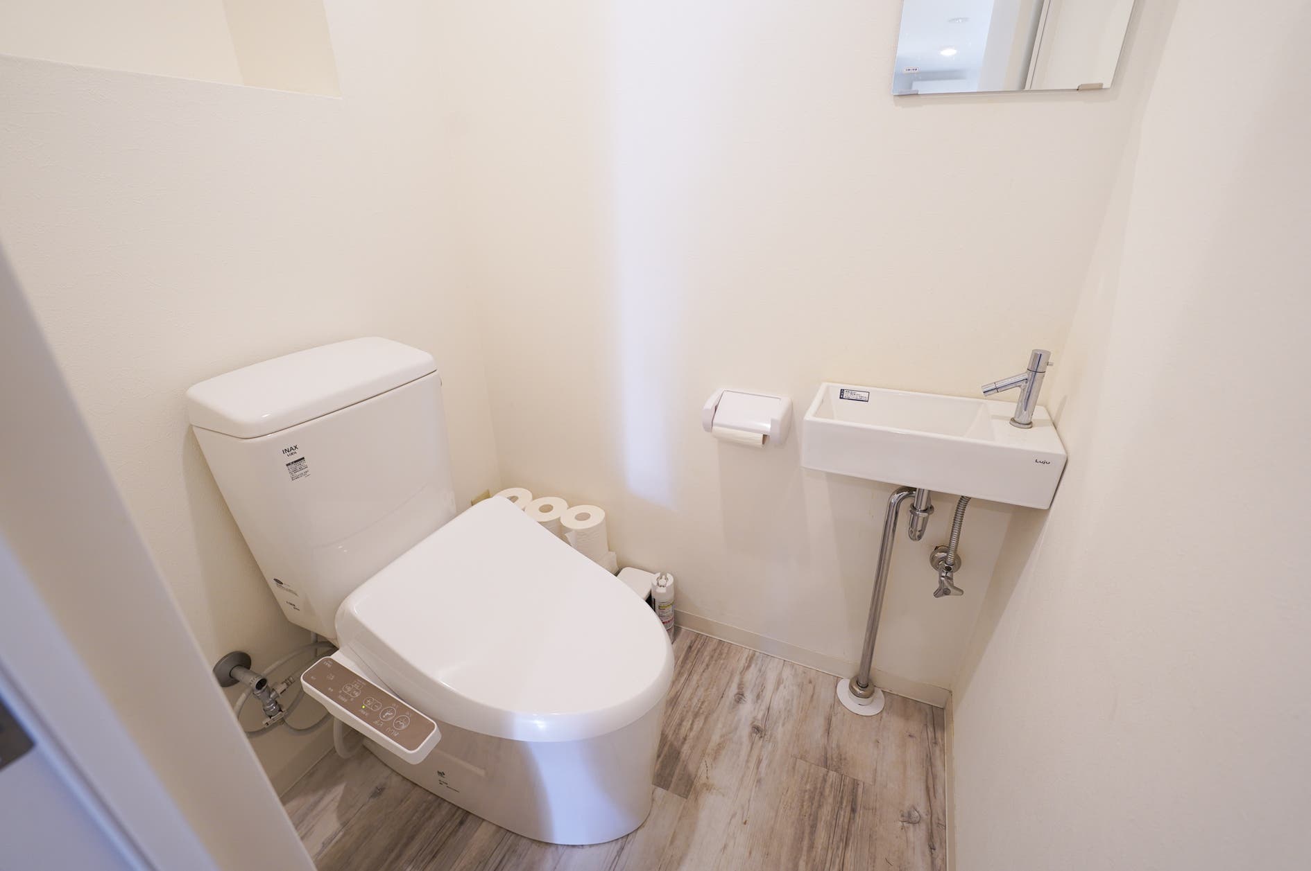 ✨ 【大口駅2分】少人数向けミニ鏡張りスタジオ｜ダンス・撮影・クリスマス撮影・レッスン・推し活・コスプレ｜11㎡の写真13