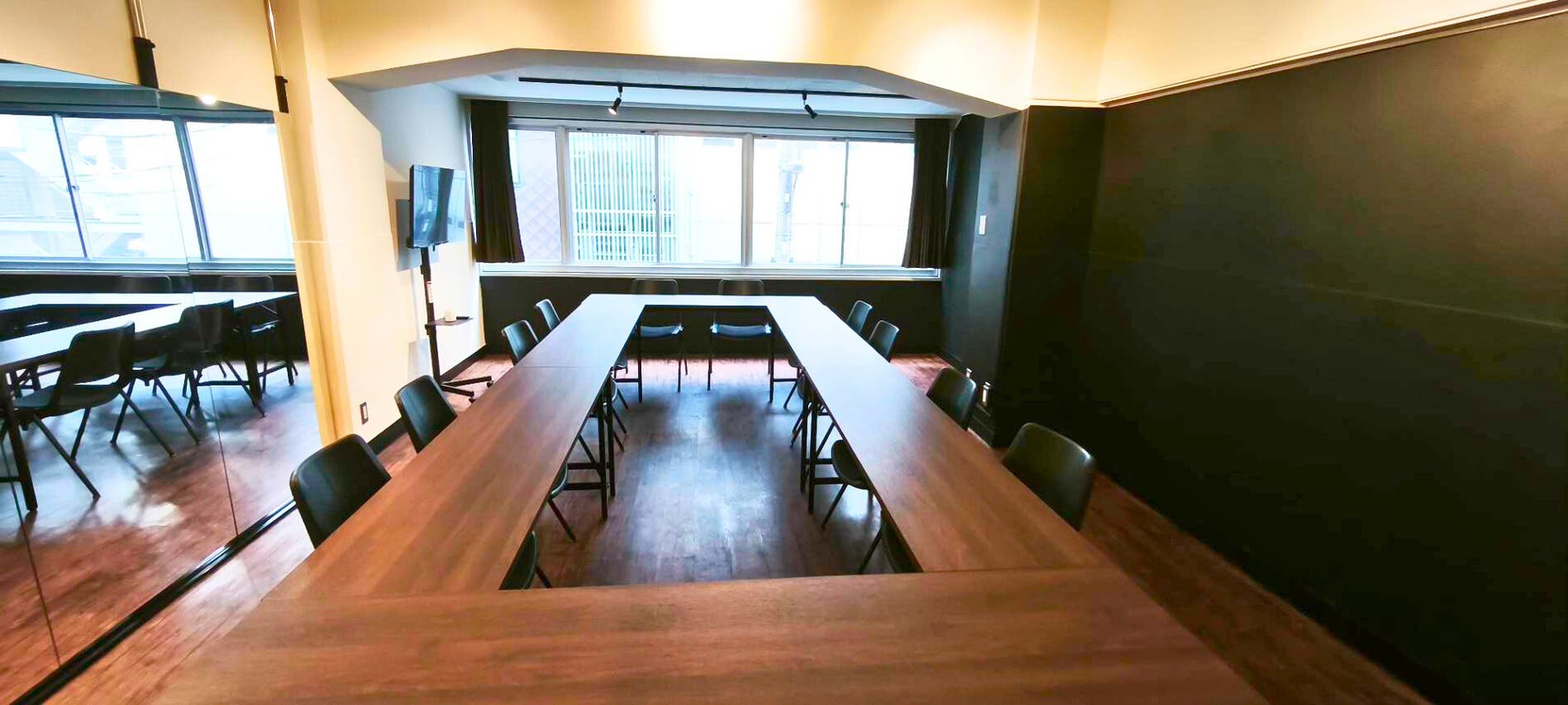 神田駅徒歩1分!ダンスもできる貸会議室!の写真4