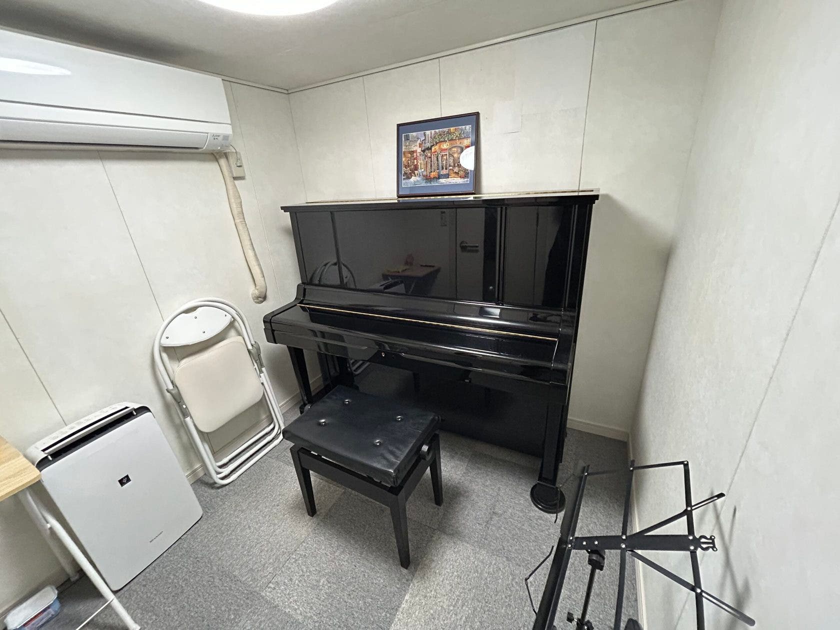 下北沢駅から徒歩８分の防音スタジオ。ピアノや音楽練習、レッスン、ワーキングスペースなどの写真2