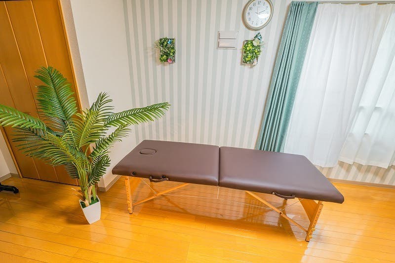 ⭐21番出口から4分！最大14名利用可！⭐55型モニタ/光回線/WiFi/FireTV/施術台2台全無料の写真5