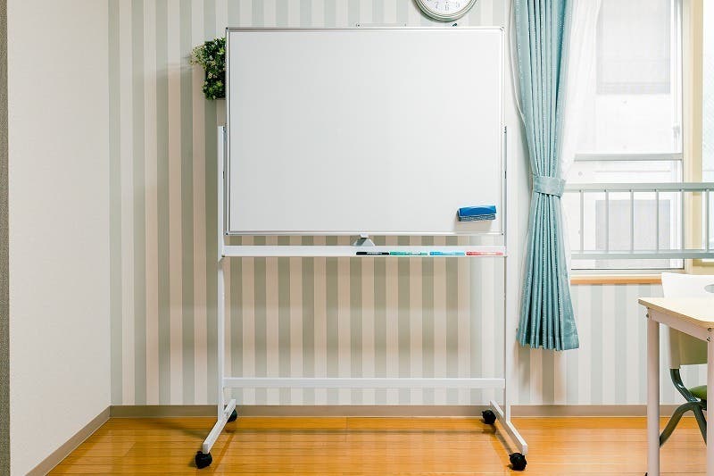 ⭐21番出口から4分！最大14名利用可！⭐55型モニタ/光回線/WiFi/FireTV/施術台2台全無料の写真7