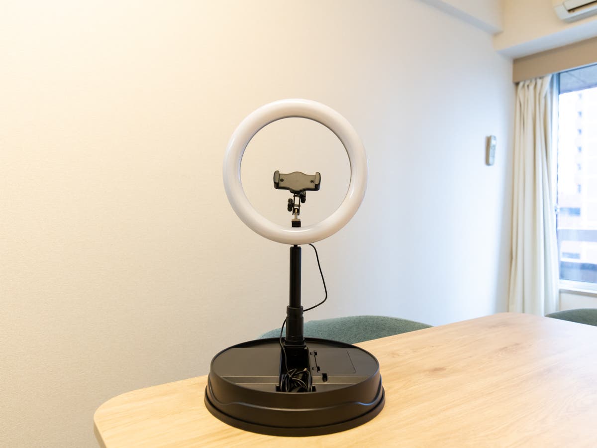 JR新宿駅徒歩4分｜新宿西口駅徒歩2分｜最大5名｜会議、商談、勉強会、ボードゲーム、レッスン、休憩の利用に最適！の写真5