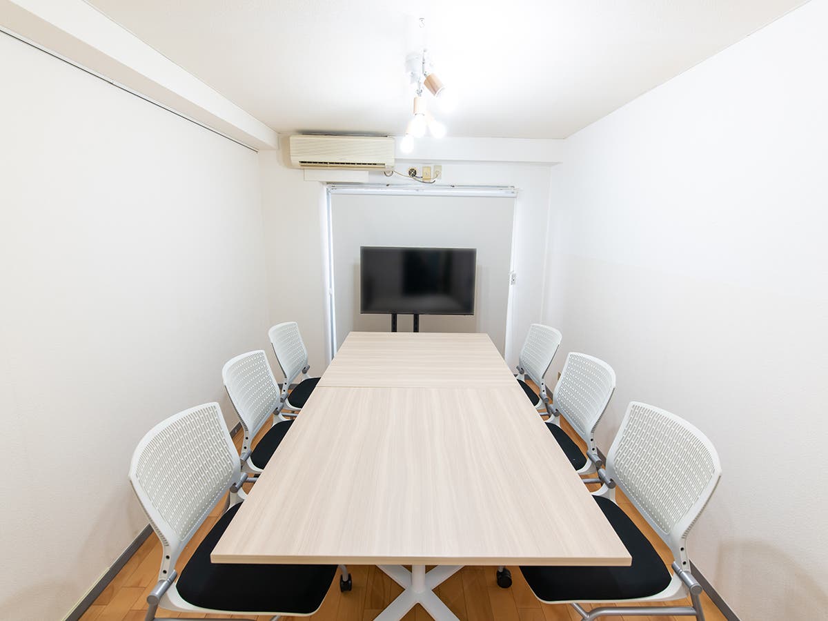 JR池袋駅徒歩3分｜最大6名｜会議、商談、勉強会、ボードゲーム、レッスン、休憩の利用に最適！の写真3