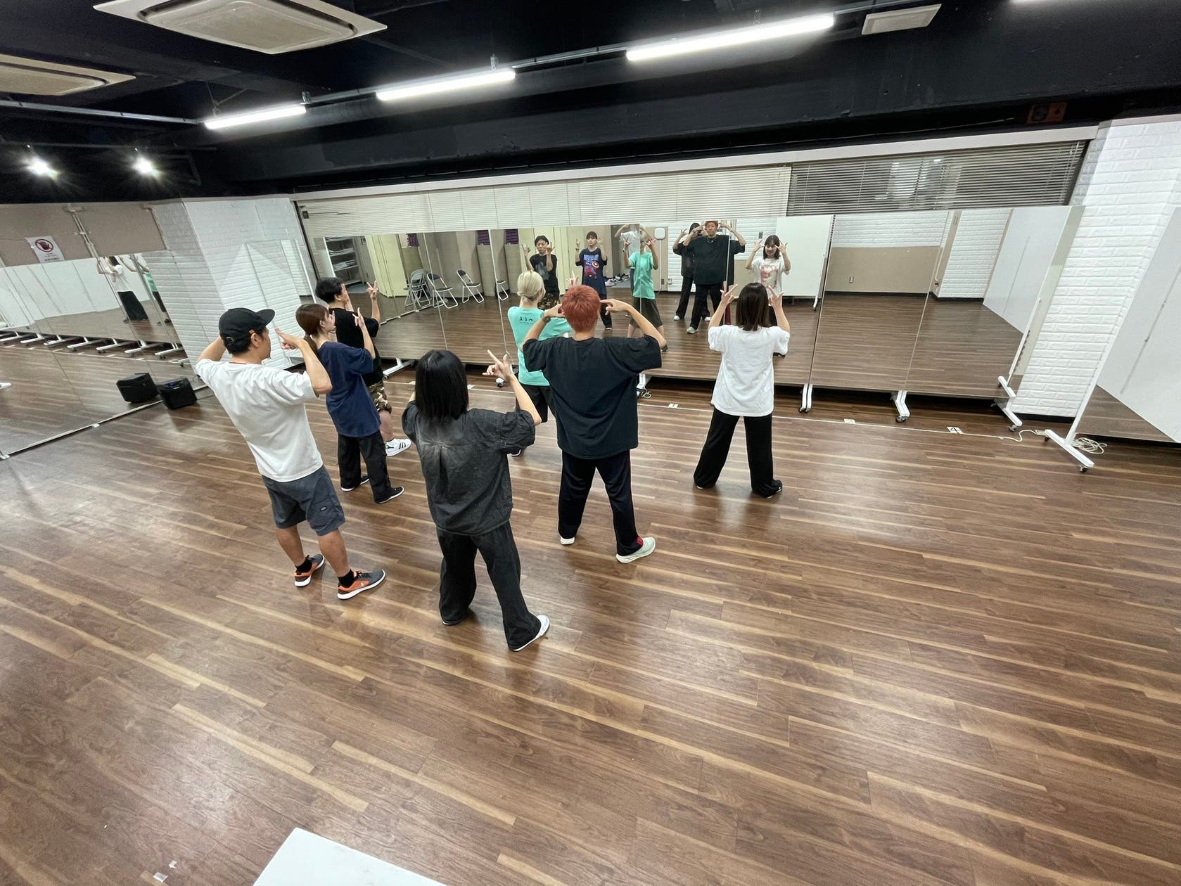 JR新宿駅南口より徒歩4分、THビル2階Aルームの写真6