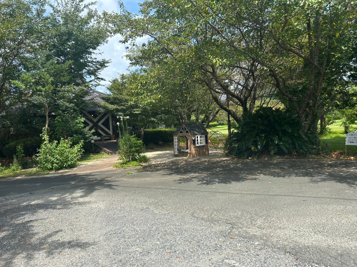 自然と人が集まる、特別なキッチンカースポットの写真1