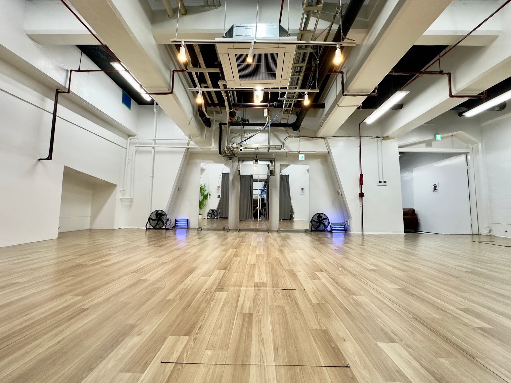 【A－B1】 大音量・24時間利用OK！ダンス・演劇・楽器練習・配信・リハーサル・フィットネス最適！の写真2