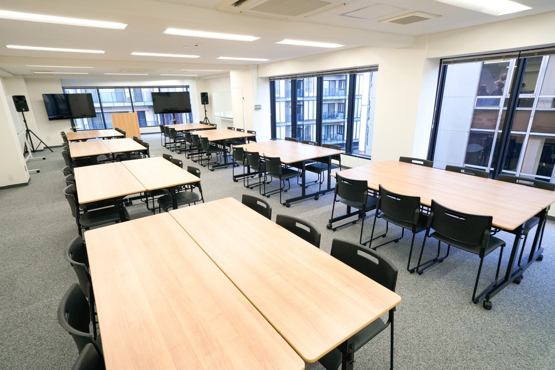 渋谷駅徒歩3分！宮益坂沿いに位置する貸会議室(4F-A)の写真7