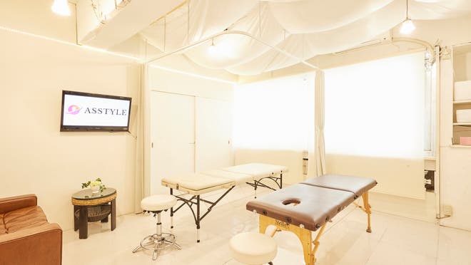 ⭐️ソファ有🌈エステベット2台⭐️エステやカウンセリングにぴったり!の写真5