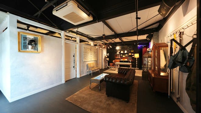 【134号線沿い/鵠沼海岸徒歩2分】まるで西部劇の舞台のようなアメリカンな貸切スペースの写真2