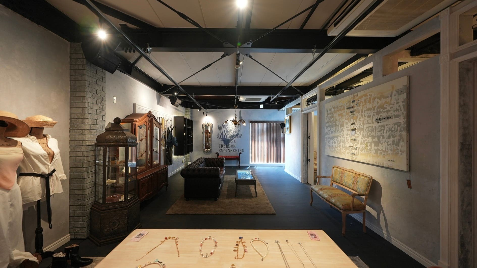 【134号線沿い／鵠沼海岸徒歩2分】まるで西部劇の舞台のようなアメリカンな貸切スペースの写真15