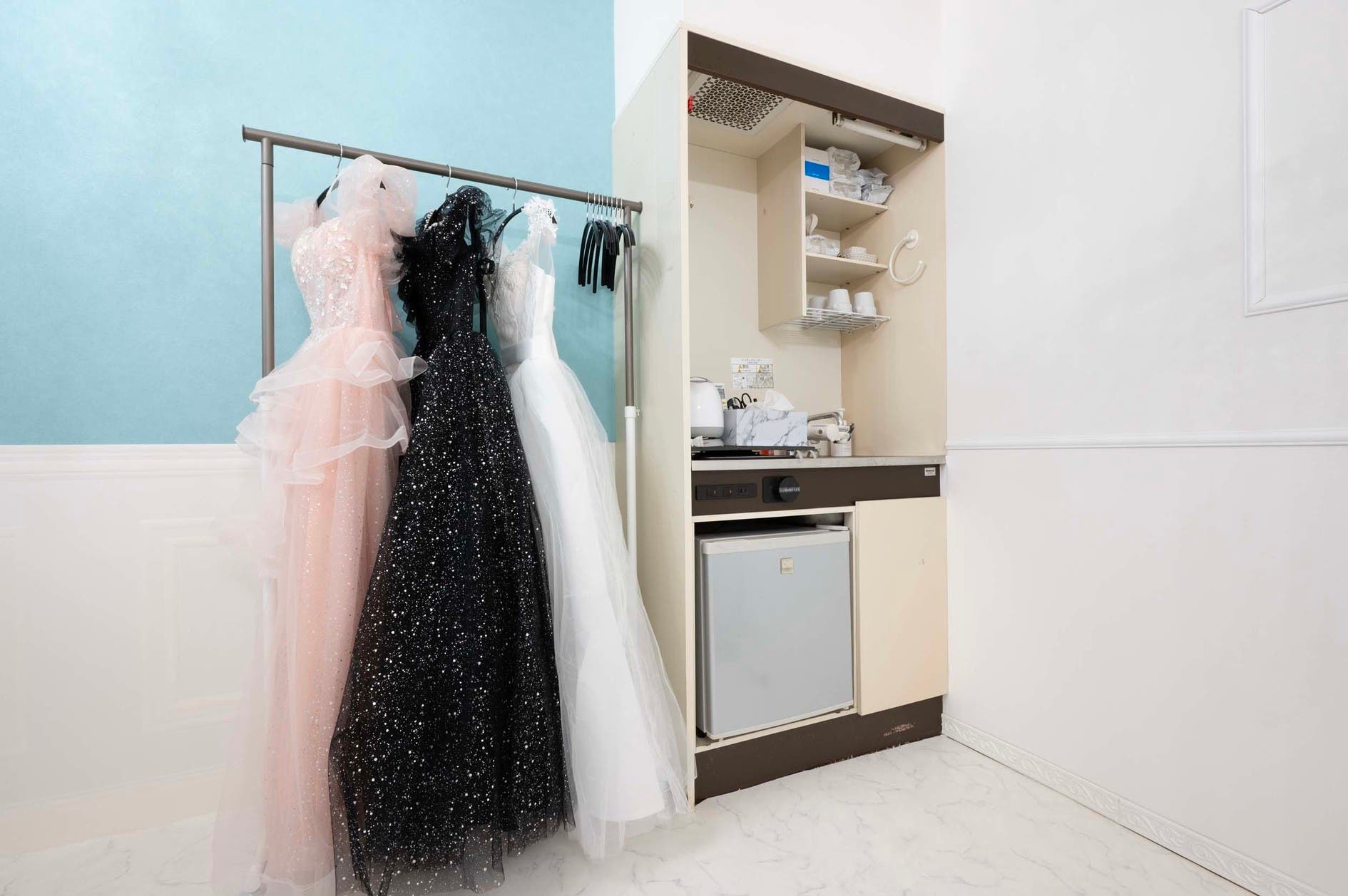 🎉北千住駅近💖選べる4面背景(黒/白/ピンク/水色)🎀ドレス有｜47インチモニター｜推し活生誕祭｜ポートレート｜商用の写真20