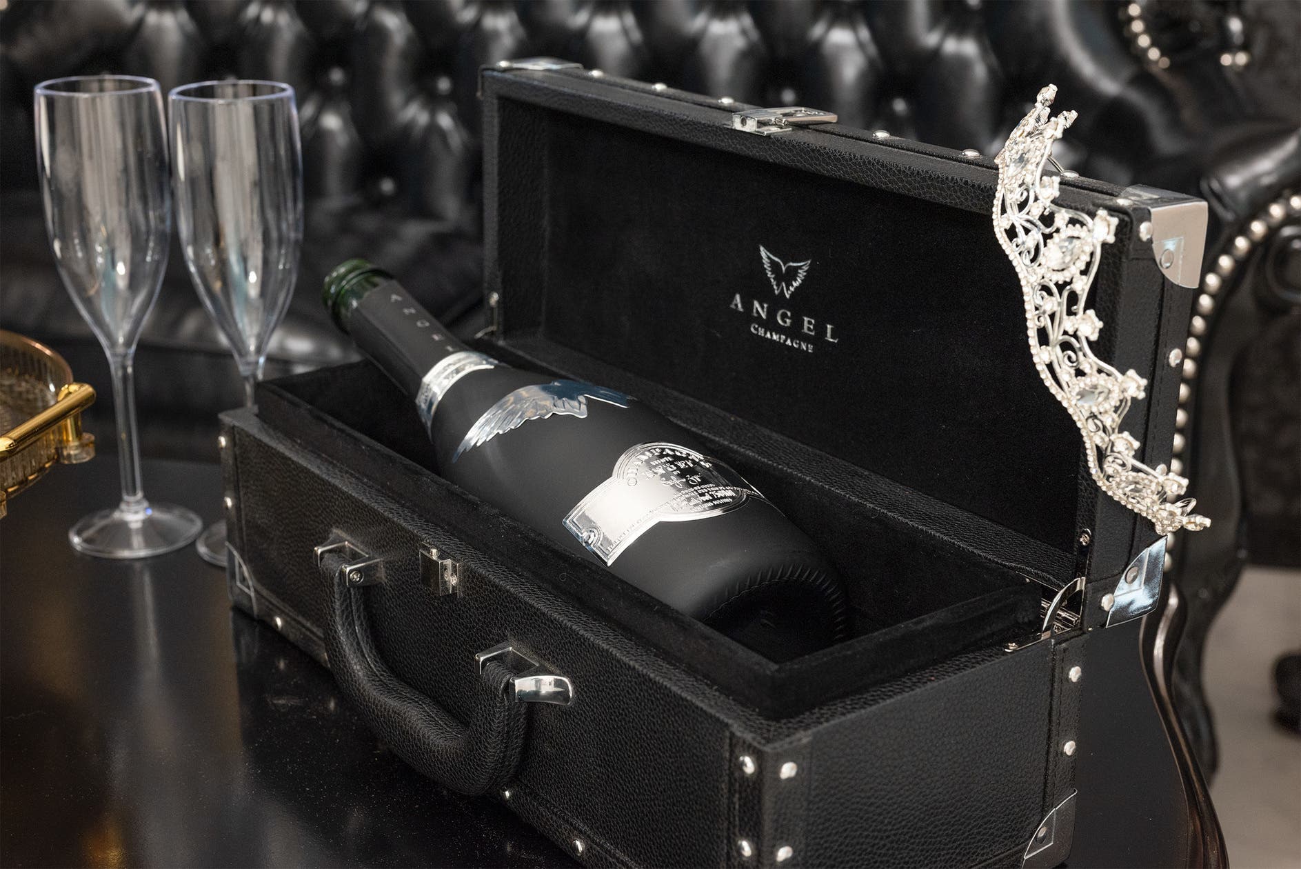 🎉北千住駅近💖選べる4面背景(黒/白/ピンク/水色)🎀ドレス有｜47インチモニター｜推し活生誕祭｜ポートレート｜商用の写真24