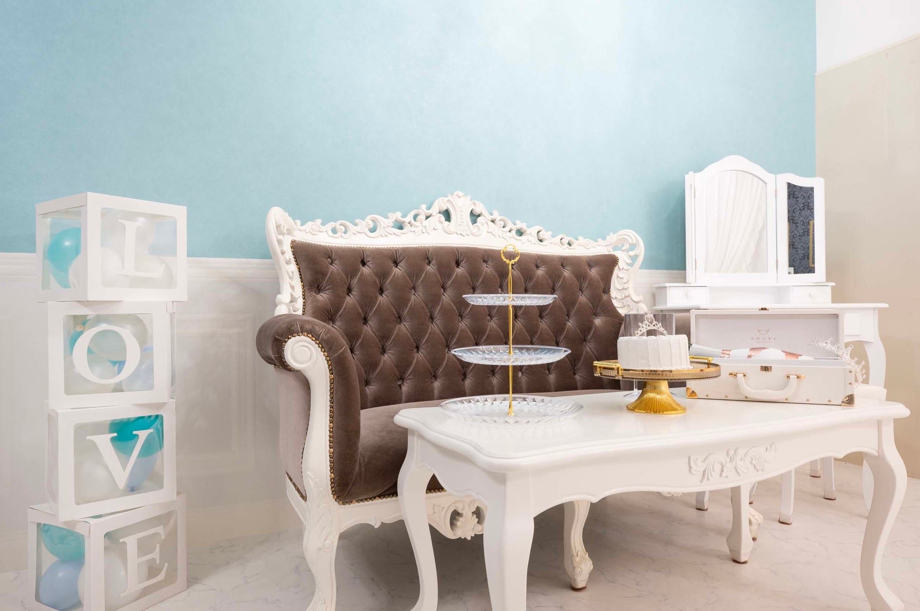 🎉北千住駅近💖選べる4面背景(黒/白/ピンク/水色)🎀ドレス有｜47インチモニター｜推し活生誕祭｜ポートレート｜商用の写真27