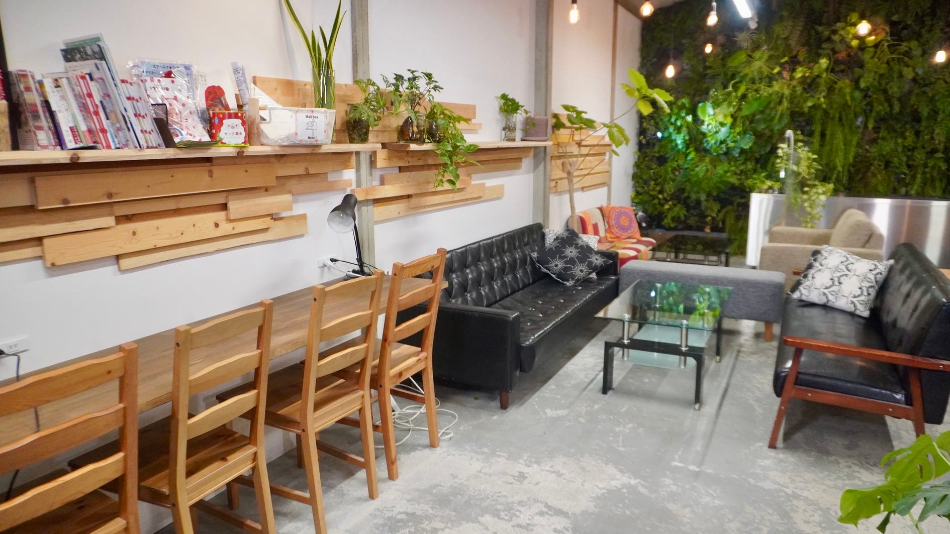 西大橋駅徒歩4分 四ツ橋徒歩8分 / 交流会や忘年会などで人気 / 20名以上のご利用可 / 緑をテーマしたキッチン付きスペースの写真4