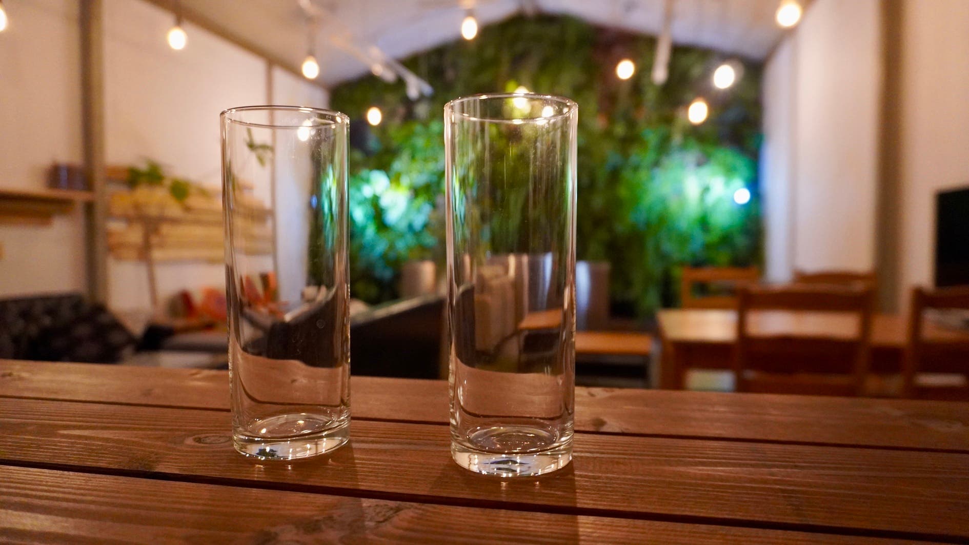 西大橋駅徒歩4分 四ツ橋徒歩8分 / 交流会や忘年会などで人気 / 20名以上のご利用可 / 緑をテーマしたキッチン付きスペースの写真22