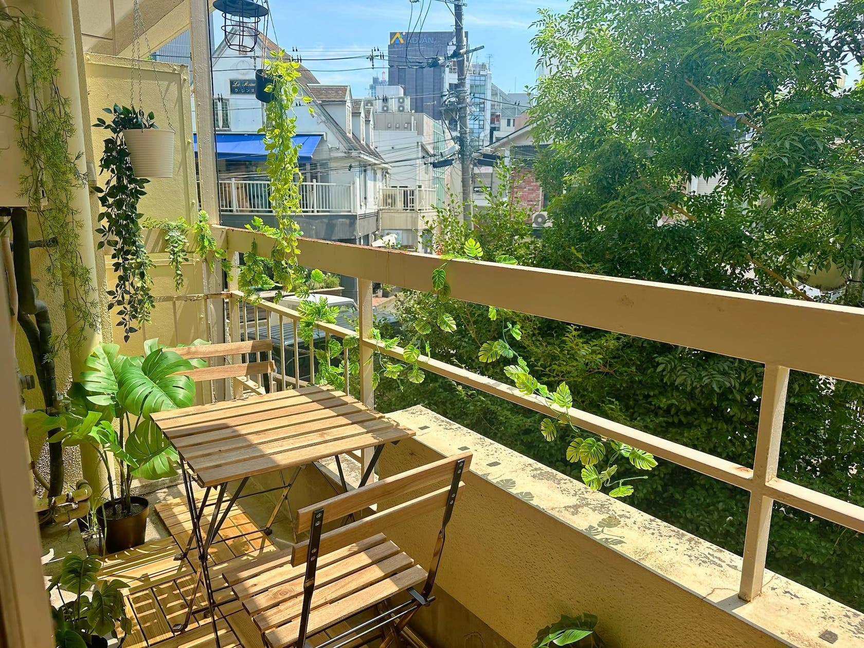 原宿駅徒歩5分/平成レトロ/団地リノベ/デザイナーズインテリア/自然光/2面採光/ベランダの写真3