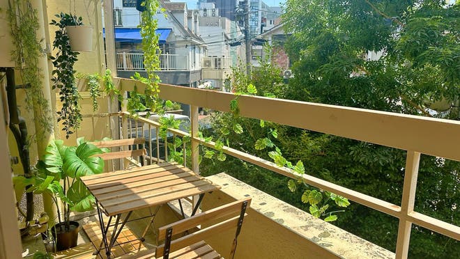 原宿駅徒歩5分/平成レトロ/団地リノベ/デザイナーズインテリア/自然光/2面採光/ベランダの写真3