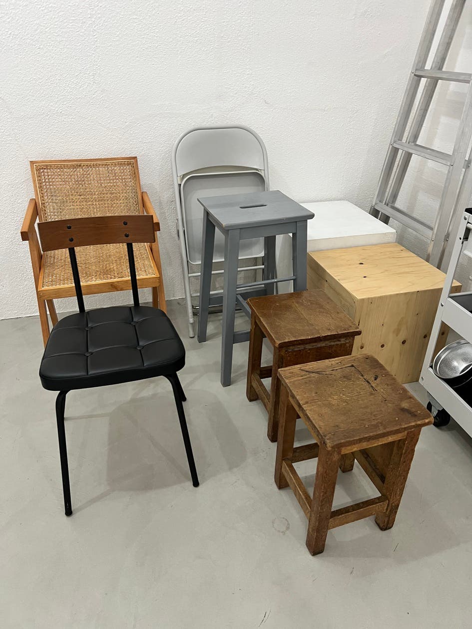 撮影機材無料&広いスペース 3面Rの本格白ホリゾント【N1スタジオ】神楽坂に天高3.5m/80㎡ モルタル床あり&レトロな倉庫の写真23