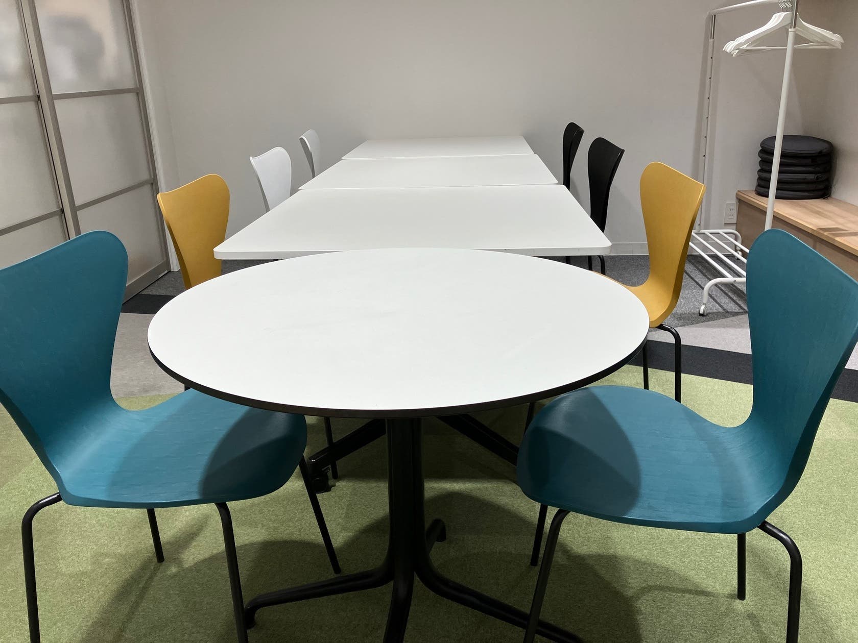 ✨京王線・小田急線「永山駅」徒歩1分！グリナード永山内のレンタルスペースです。🌟駅近/ママ会/打ち合わせ/面接✨の写真3