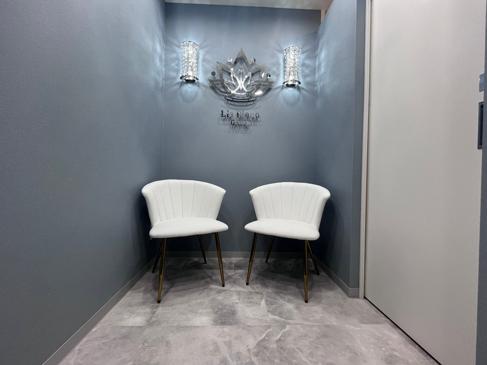 新富町駅1分／築地駅2分の【完全個室】のキラキラなネイルサロン♪の写真1