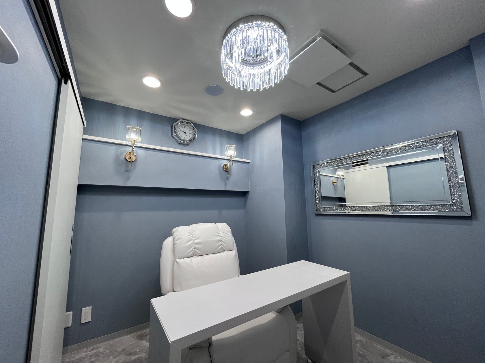 新富町駅1分／築地駅2分の【完全個室】のキラキラなネイルサロン♪の写真2