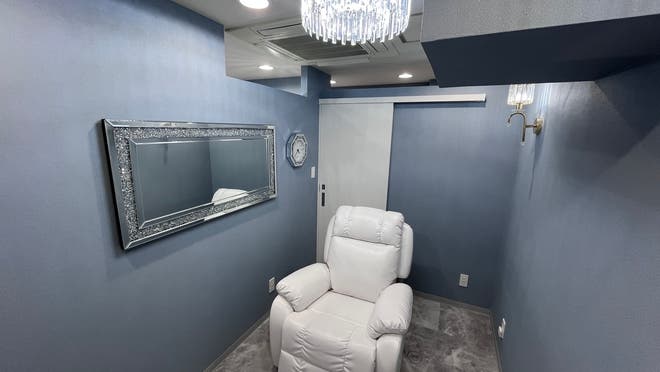 新富町駅1分/築地駅2分の【完全個室】のキラキラなネイルサロン♪の写真3