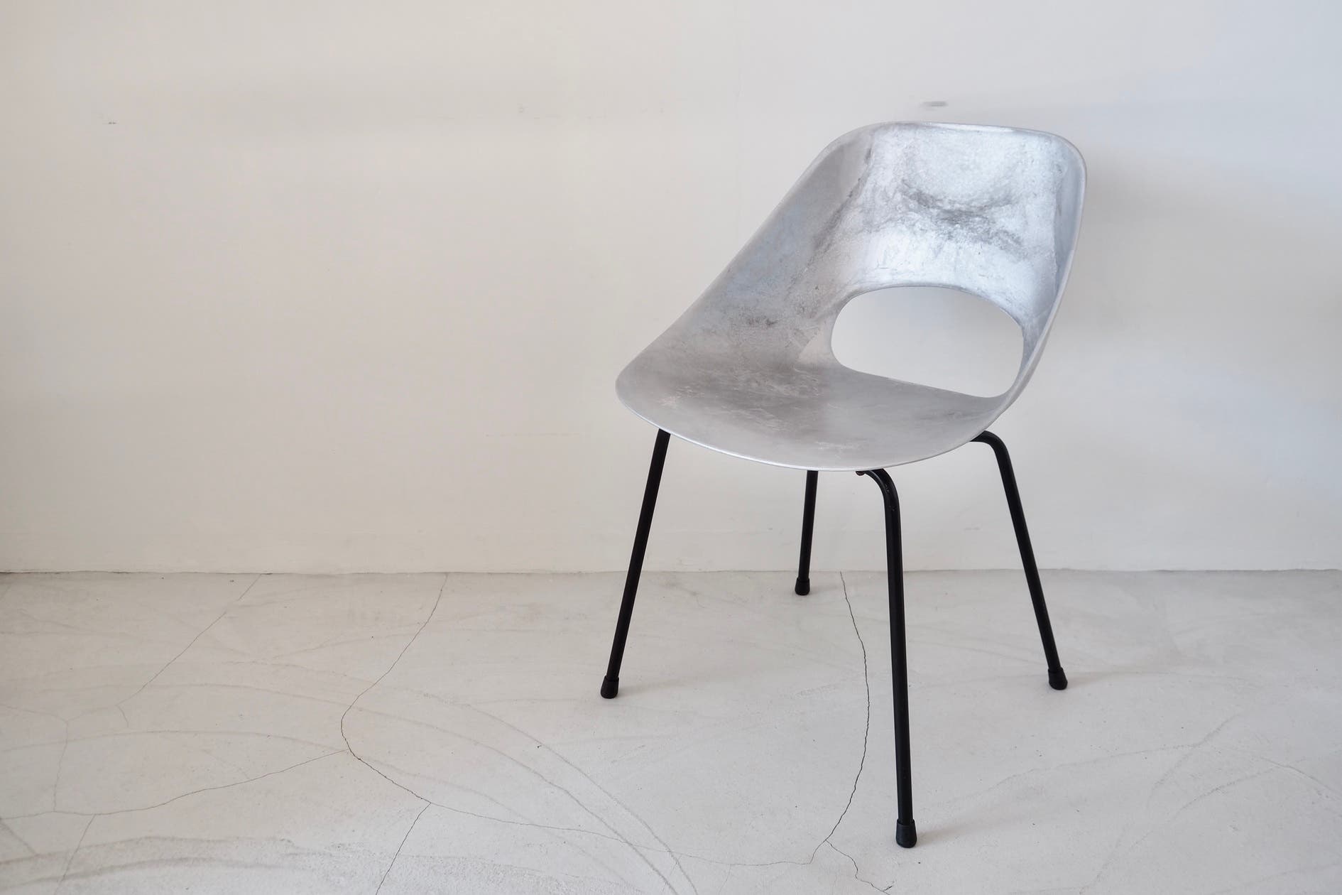 横浜駅/モルタル床に白壁の撮影スタジオ・ポップアップスペースの写真11