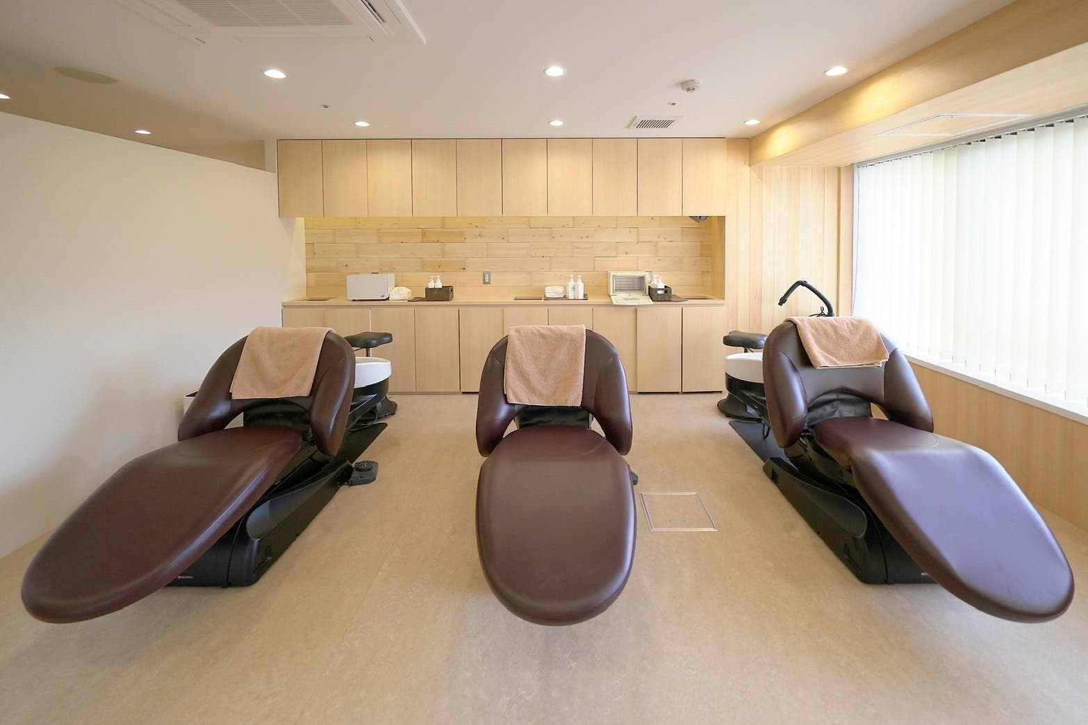 【金山駅徒歩1分・地下直結】檜香る癒しの面貸しヘアサロン｜心安らぐ上質空間の写真8