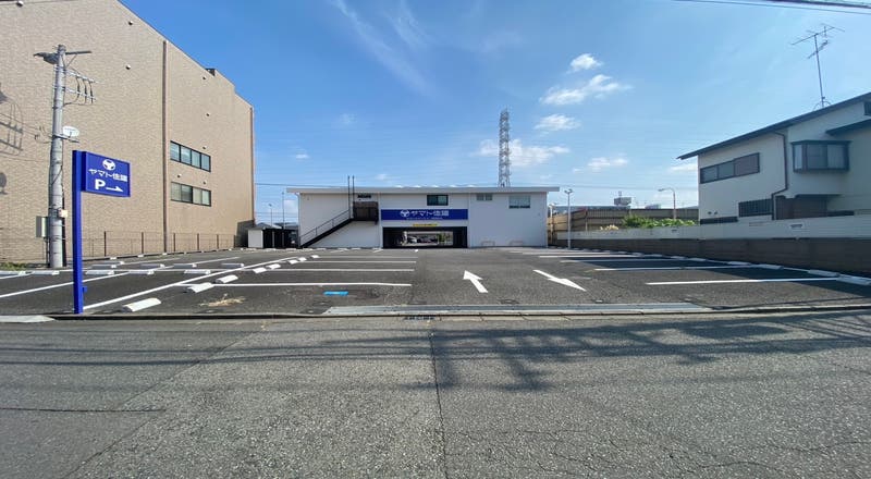 国道16号沿いの約400㎡の駐車場
