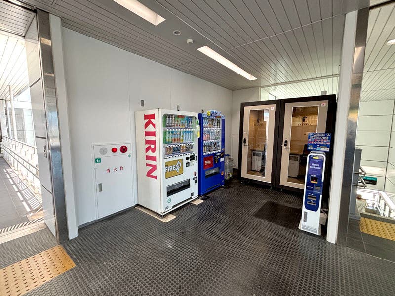 【CHATBOX ポートライナー神戸空港駅】No.2　Web会議・通話に最適/無料WiFi/電源ありの写真1